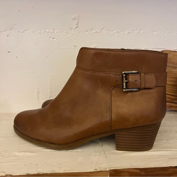 Naturalizer | Shoes | Naturalizer Wayna Saddle Tan Leather Ankle Boot ...
